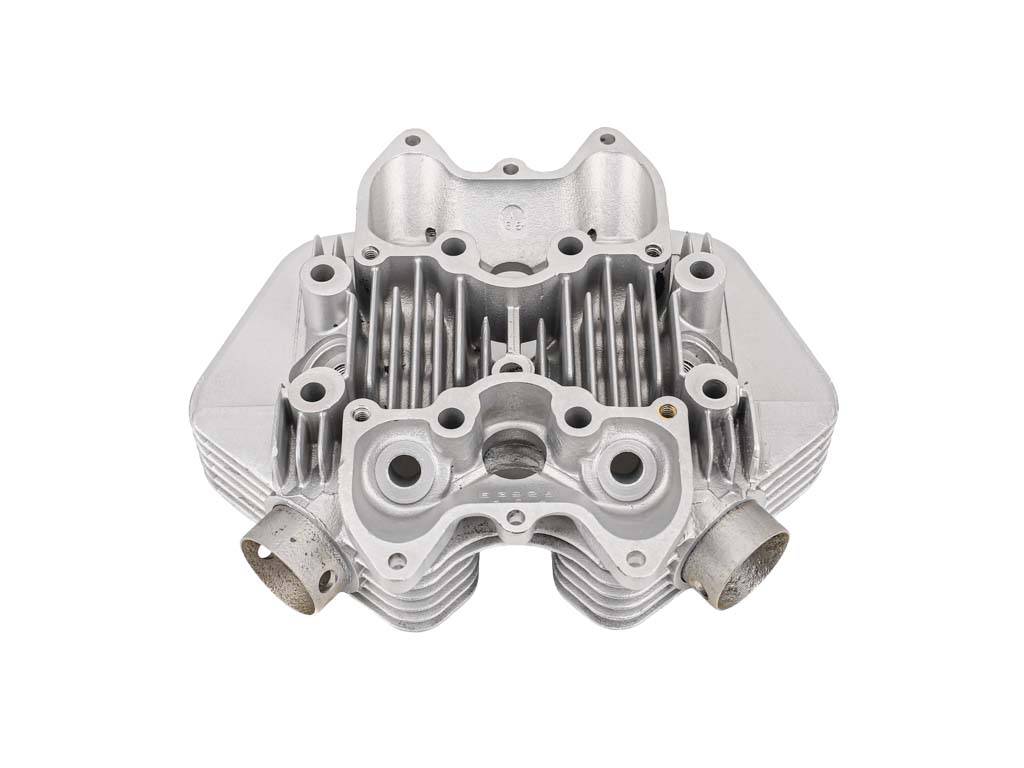 Triumph 9 Stud TR6 6T Cylinder Head – Britcycle Parts Company